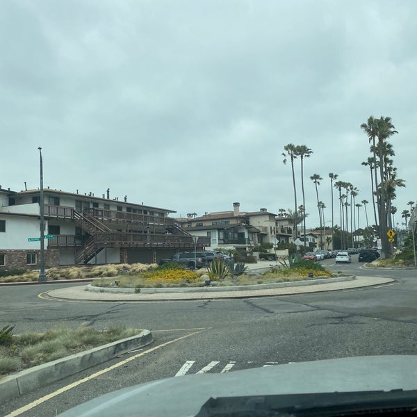 Roundabout at Esplanade & Paseo de la Playa - Road in South Redondo Beach