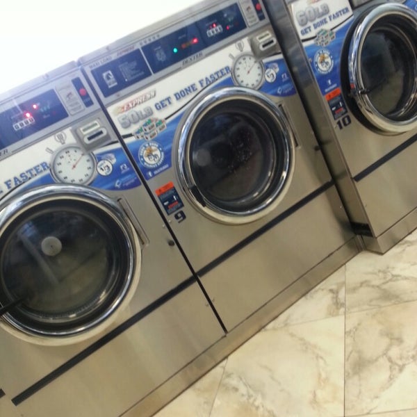 Suds 'N Duds Wildcat Express Laundromat - Laundry Service