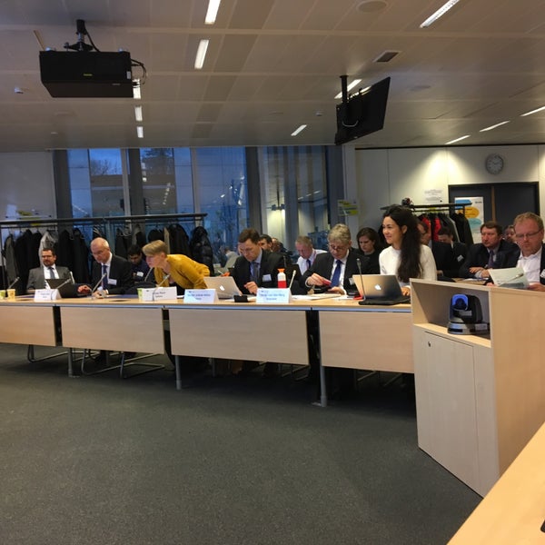 European Commission - BU25 - DG CNECT - 5 tips from 785 visitors