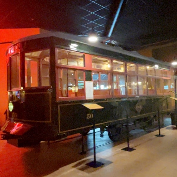 Pullmans At Trolley Square - American Restaurant