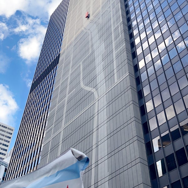300 S Wacker - Office in Chicago