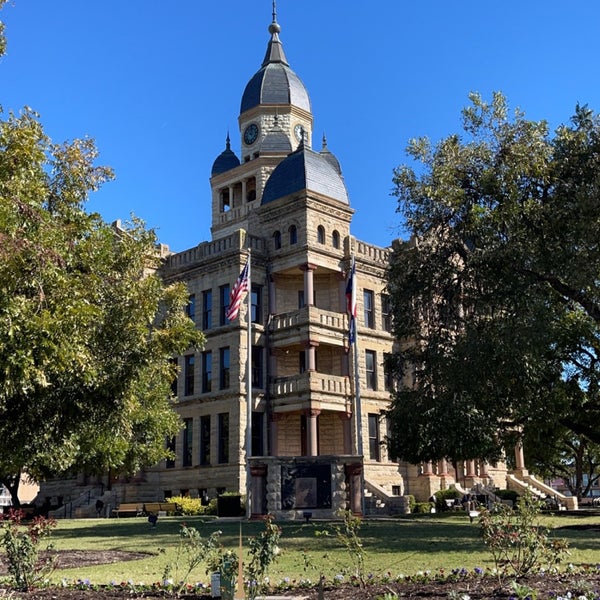 Denton County Courthouse - 110 W Hickory St