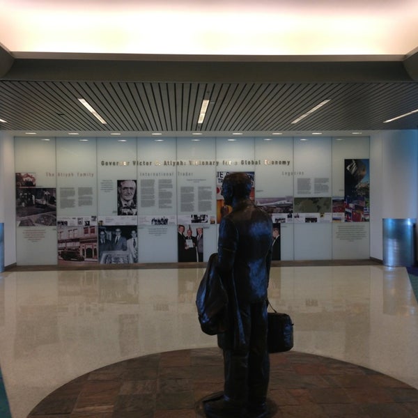 Victor G. Atiyeh Statue - Concourse D
