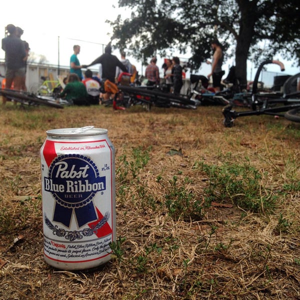 Bus Stop Pub (Now Closed) - Dive Bar in North Allston