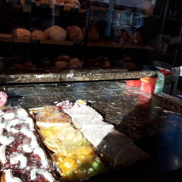 AD Delhaize Bakkerij - 477 visitors