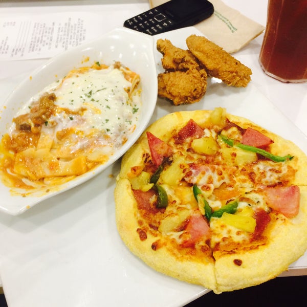 Greenwich - Fast Food Restaurant in Intramuros