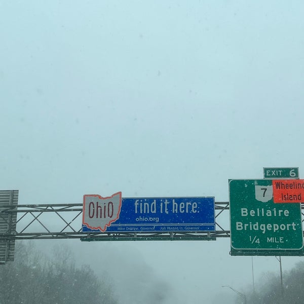 Photos at Ohio/West Virginia State Line - Border Crossing in Wheeling