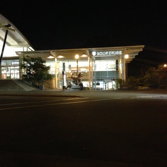 UVic Bookstore - 4 tips