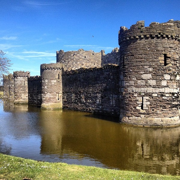 Beaumaris Castle - Castle in Beaumaris