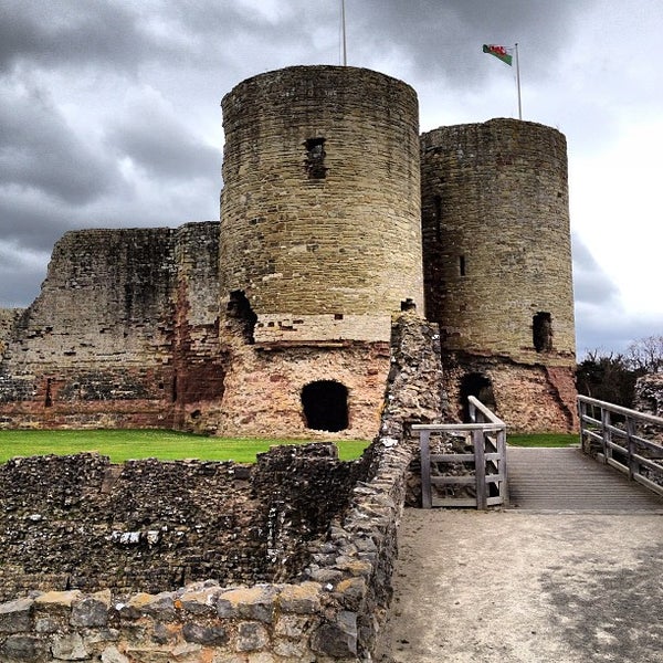 Rhuddlan Castle - Rhuddlan, Denbighshire