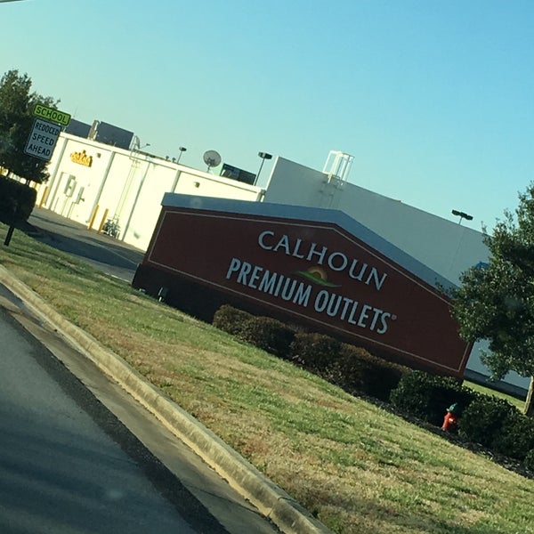 Calhoun Outlet Marketplace - 455 Belwood Rd