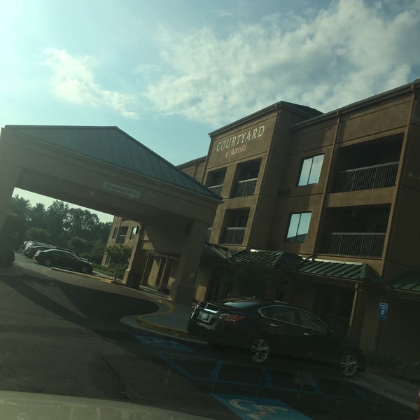 Courtyard by Marriott Dalton - Dalton, GA