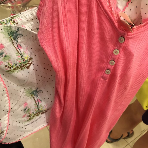 Victoria's Secret PINK - Downtown Indianapolis - 2 tips