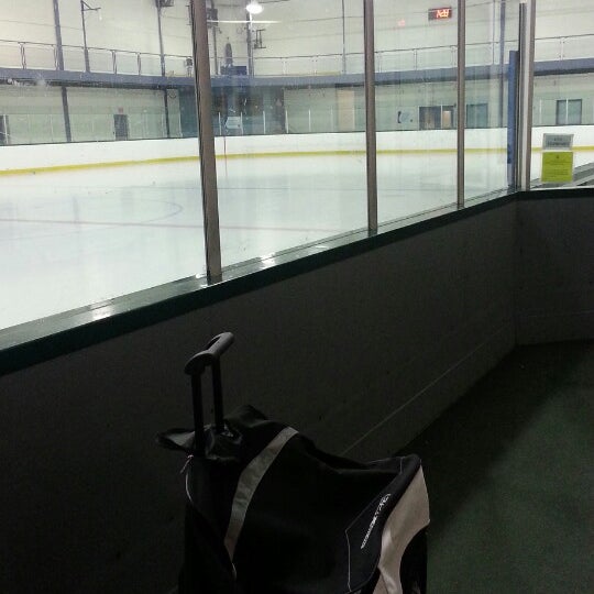 Photos at Thornhill Community Centre - 14 tips