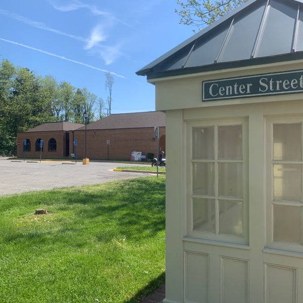 Patrick Henry Library - 101 Maple Ave E