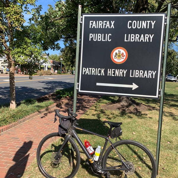 Patrick Henry Library - 101 Maple Ave E