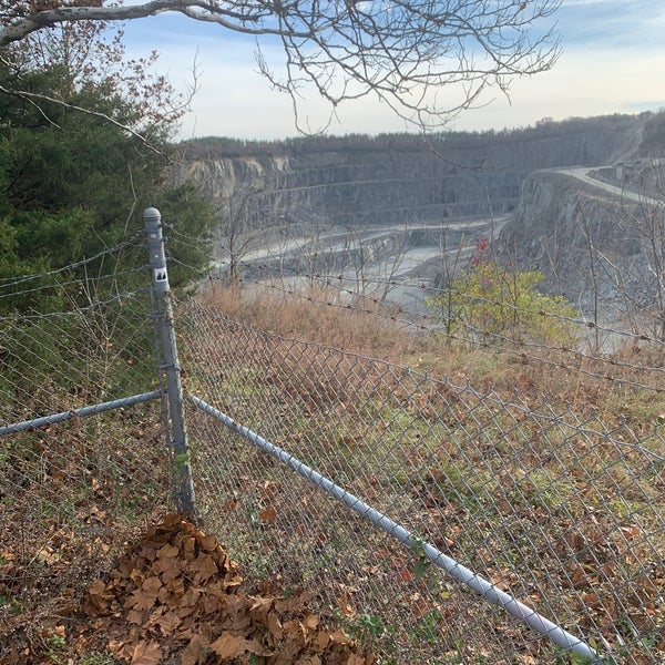 Luck Stone Quarry Overlook - Scenic Lookout in Ashburn