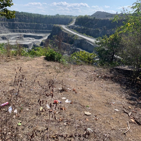 Luck Stone Quarry Overlook - Scenic Lookout in Ashburn