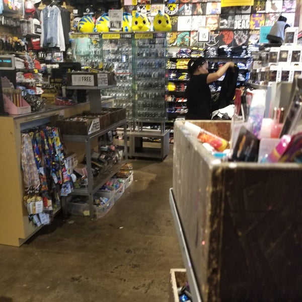 Photos at Hot Topic - Clothing Store in Galleria