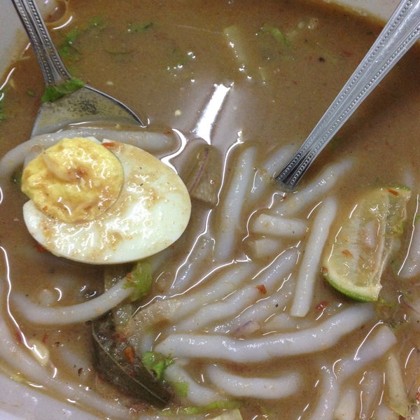 gerai laksa, mee rebus, nasi lemak - 1 visitor
