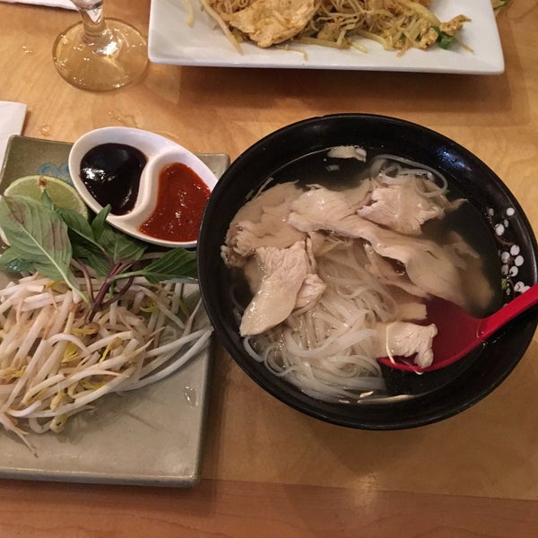 Soupebol - Asian Restaurant in Montreal