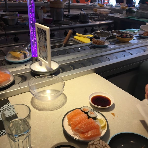 YO! Sushi - 17 tips from 865 visitors
