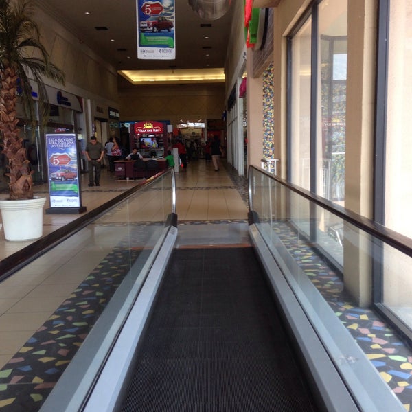 C.C. RioCentro Sur - La Pradera - Av. 25 de Julio