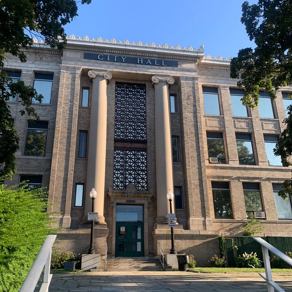 Bridgeport City Hall - Downtown Bridgeport - 45 Lyon Ter