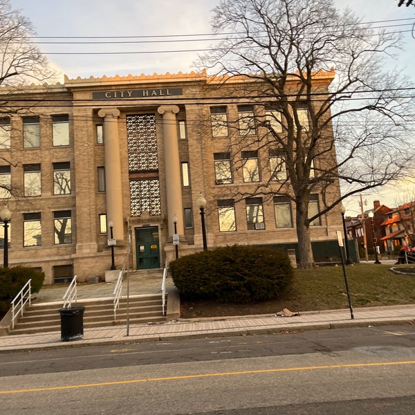 Bridgeport City Hall - Downtown Bridgeport - 45 Lyon Ter