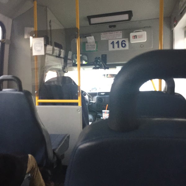 Yale Shuttle - Red Line - Downtown New Haven - 0 tips