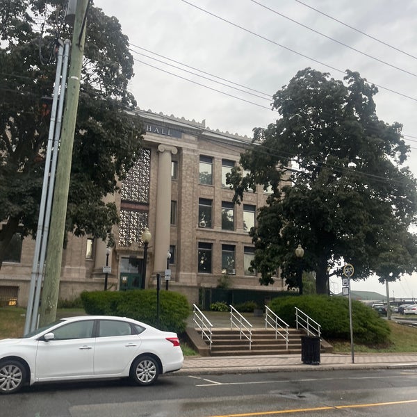 Bridgeport City Hall - Downtown Bridgeport - 45 Lyon Ter