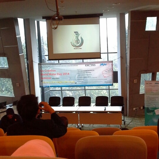 Auditorium Perpustakaan Pusat UI - College Auditorium in Depok