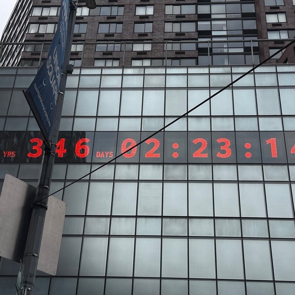 Union Square Metronome - Union Square - 7 tips from 293 visitors