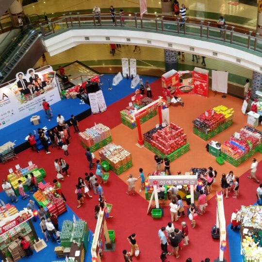 Photos at 1 Utama Shopping Centre (New Wing) - 837 tips from 150787 ...