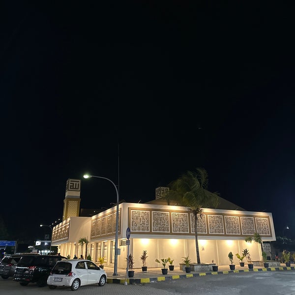 Rest Area KM 207A - Rest Area in Cirebon