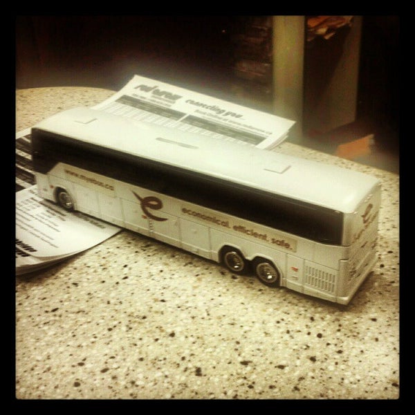 Red Arrow (North Terminal) - Bus Line in Calgary