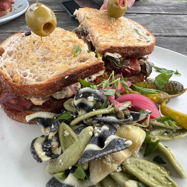 Tweets - Café in Bow