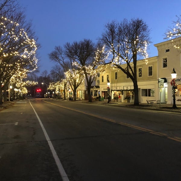 Main Street - Road in Ridgefield