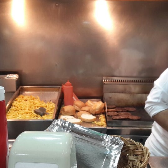 Hani's Snack - 4 tips from 155 visitors