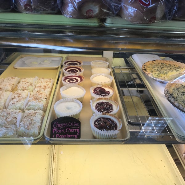 Davis Bakery Delicatessen - Woodmere - 14 tips