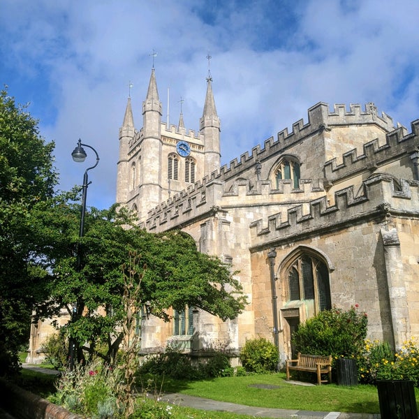 St Nicolas Church - Church