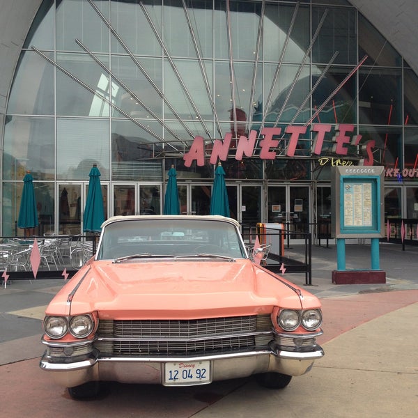 Annette's Diner - Diner