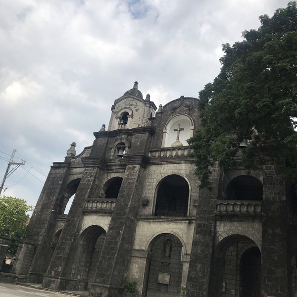 Santuario del Santo Cristo - Church in Kabayanan