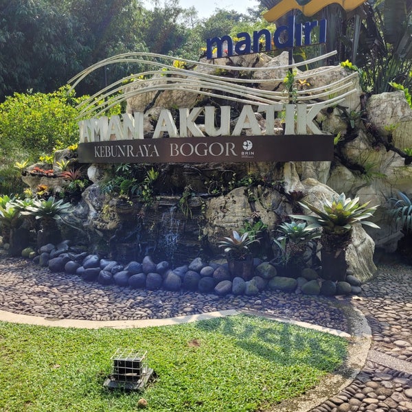 Kebun Raya Bogor - 184 tips from 18372 visitors