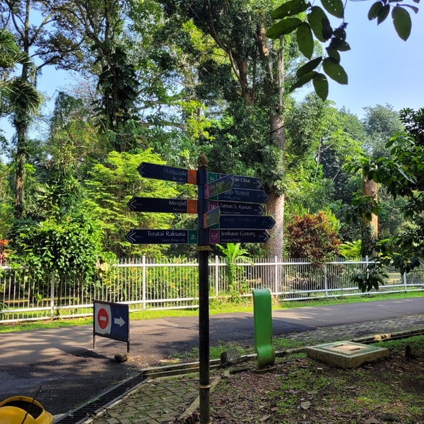 Kebun Raya Bogor - 184 tips from 18371 visitors