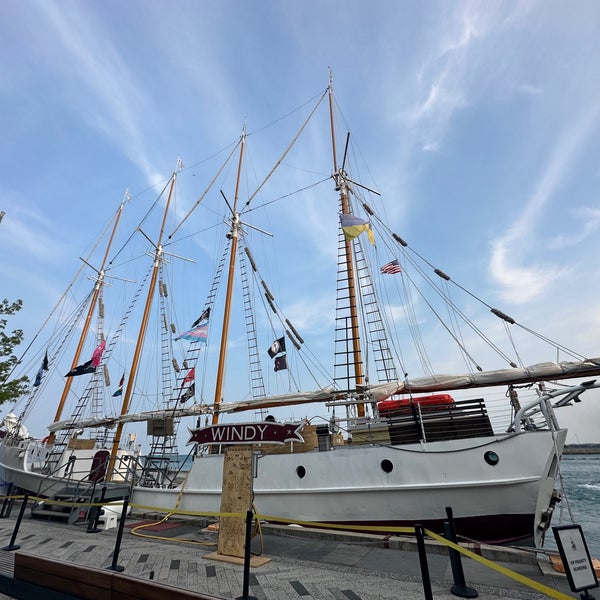Tall Ship Windy - Boat or Ferry in Streeterville
