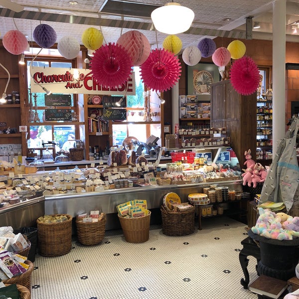 Photos at Elephants Delicatessen - 81 tips from 2777 visitors