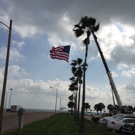 Corpus Christi Bayfront/Seawall - Beach in Downtown Corpus Christi
