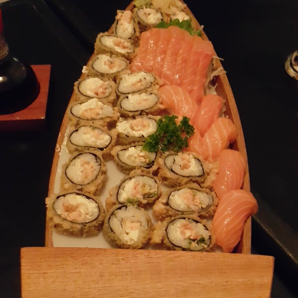 Sushiro Culinária Japonesa - Jardim Guanabara - R. Cambaúba, 1099