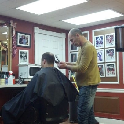 Mr. Barber Of Chicago - Hair Salon in Chicago